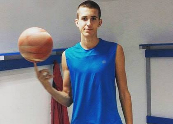 Dušan Miletić želi da igra u Borcu, uprava Partizana ima druge planove ...