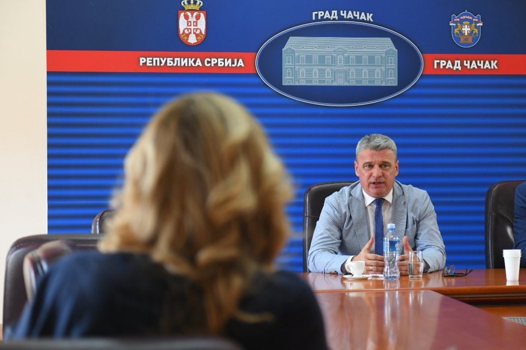 Koliku platu imaju gradonačelnici u Srbiji i gde je na listi ...