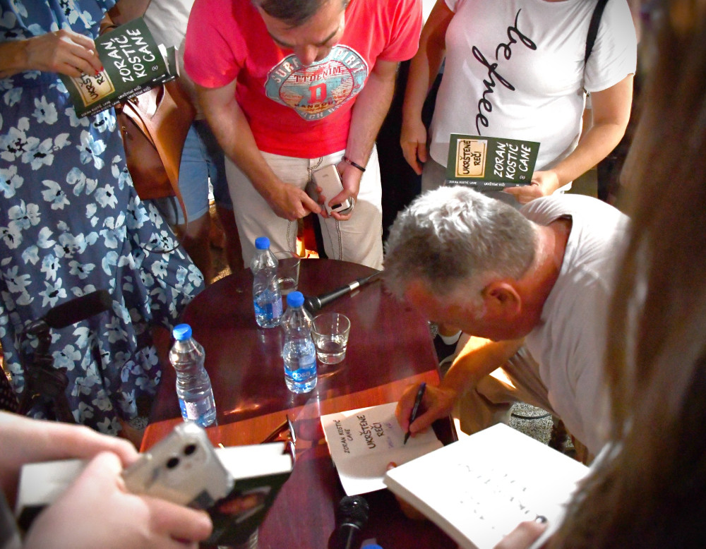 Zoran Kostić Cane u Čačku promovisao zbirku pesama ''Ukrštene reči ...